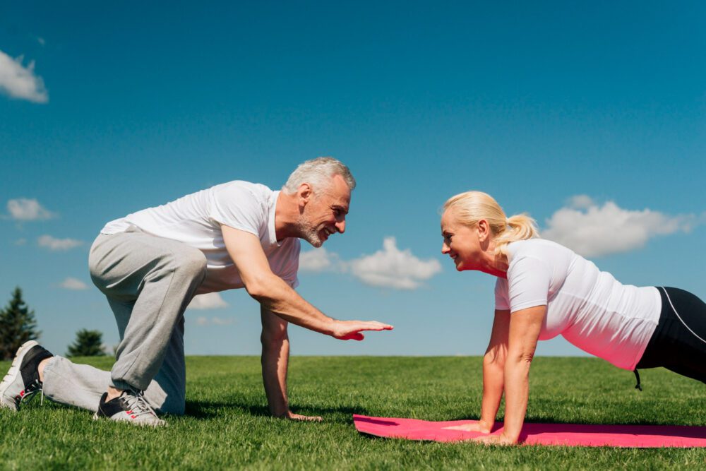 6 Enjoyable Sports to Stay Active & Have Fun in Retirement - Retirees ...